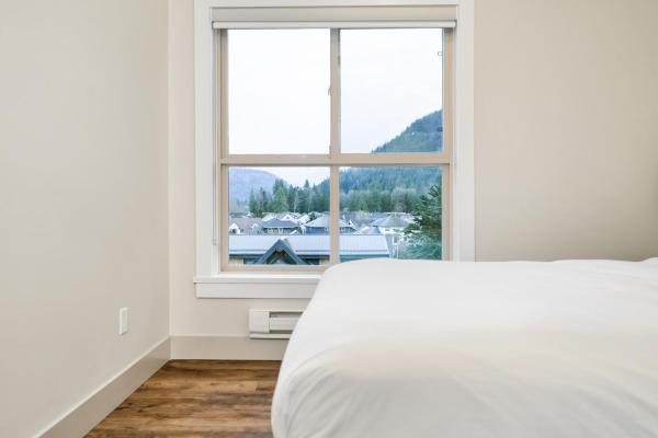 3br Lakeside Retreat At Harrison - Harrison Hot Springs
