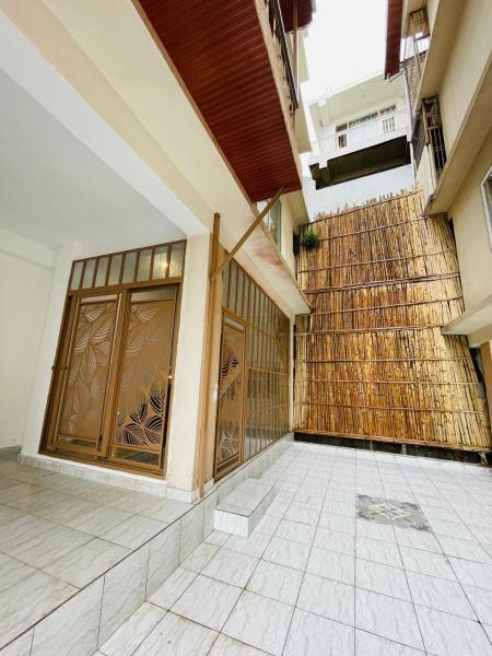 Meralya Woods - In The Luxe Of Nature - Solan