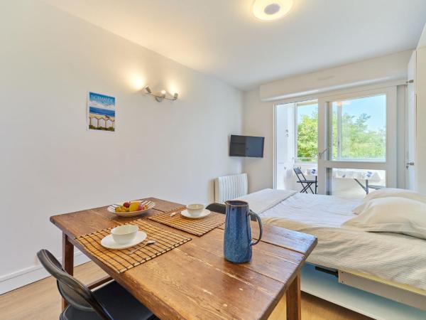 Studio Le Patio By Interhome - Courseulles-sur-Mer