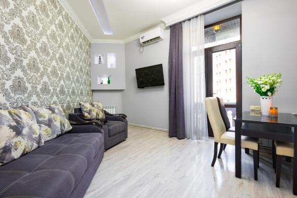 Amiryan 7/1, Modern 1 B/d Apt. With Balcony Am777 - Jerevan