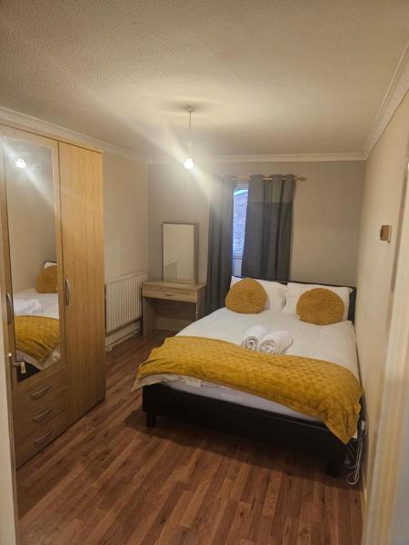 Cozy London Apartment Near River Thames - Barking