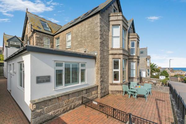 9 Lyonesse Apartments - St Ives