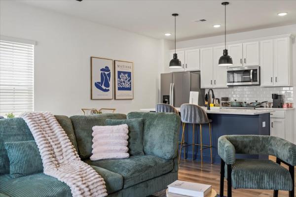 3br Townhouse King Bed Backyard Airport - Charlotte, NC