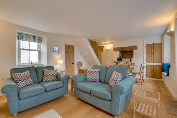 1 Peverell Cottages - Helston
