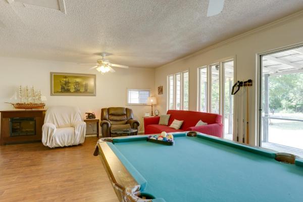 Bike And Hike On-site Inviting Cleveland Retreat! - Cleveland, TX