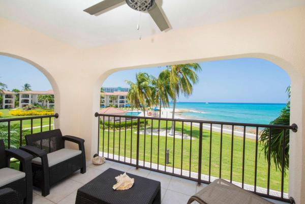 Georgetown Villas #202 Oceanfront On 7 Mile Beach - Cayman Islands
