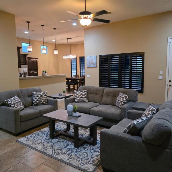 Beautiful Home For Large Family! - Santa Teresa, NM