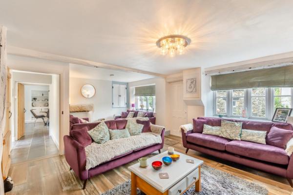 Ashwood - Grange-over-Sands