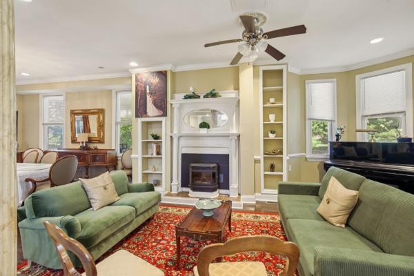 Charming Victorian Home With Porch & Large Yard Home - Baltimore, MD