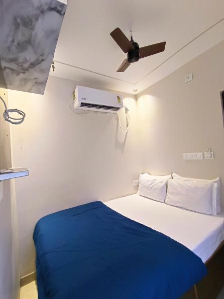 Shree Murlidhar Residency - Couple Friendly - Mughalsarai