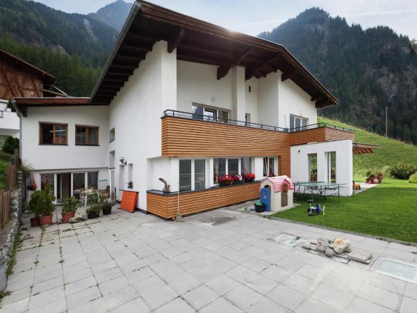 Apartment In Längenfeld Near Sölden Ski - Längenfeld Municipality