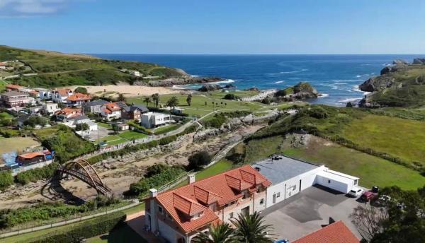 Calas De Costa Quebrada - Santa Cruz de Bezana