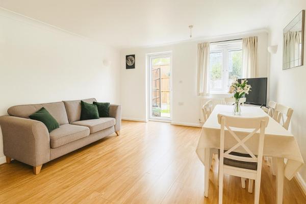 Best Getaway Stay - Woolwich