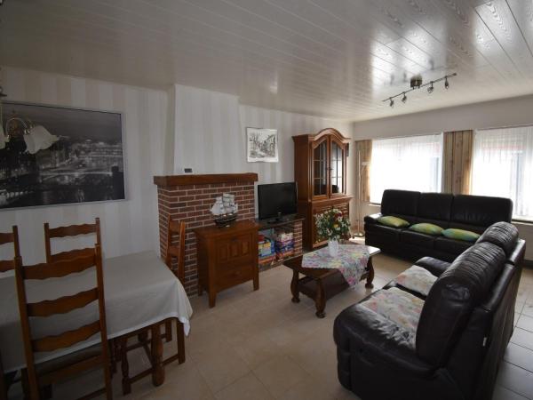 Limburg Hideaway With Garage - Peer