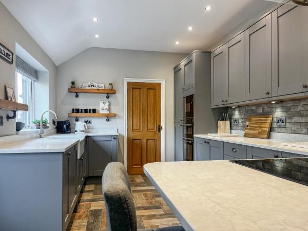 Cracken Cottage - Uk48297 - Edale