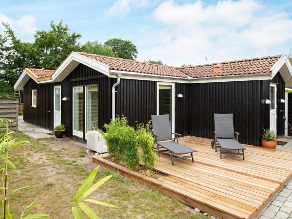 6 Person Holiday Home In Væggerløse - Danemark