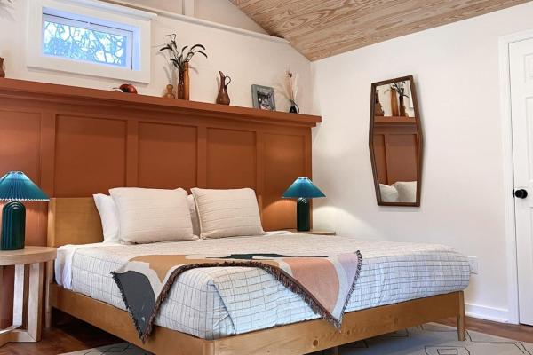 Madeira Secluded Cottage 5-min Walk To Amphitheater, Lighthouse, Downtown - St. Augustine, FL