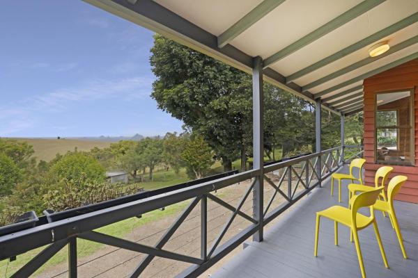 Anderlaine At Wootha - Glass House Mountains