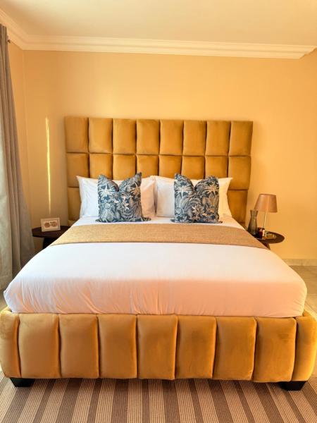 Hamisi Manor Guest House - Midrand