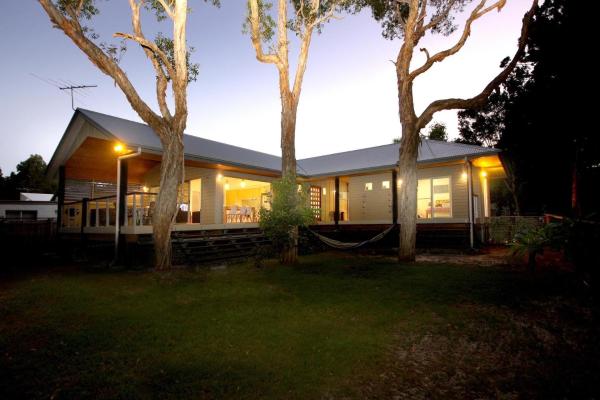 Amiri Amity Point - Moreton Island