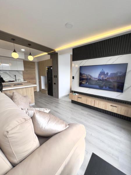 Apartamento De Lujo Con Excelente Vista Y Acceso A Piscina, Sur De Cali - Cali