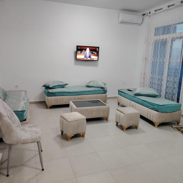 Joli Apprtement Ensoleille Avec Garage - Skikda