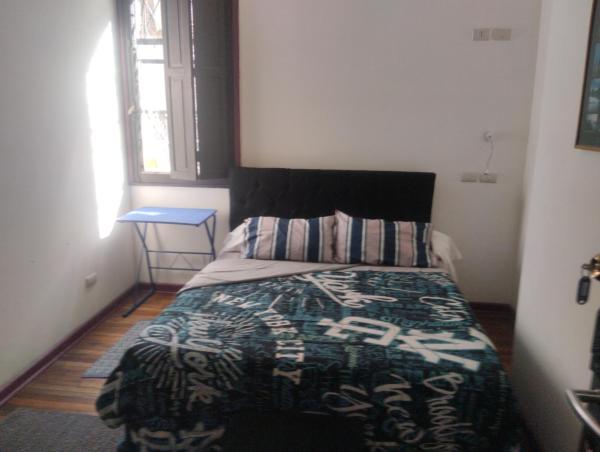 Hostel Plaza Brasil - Santiago