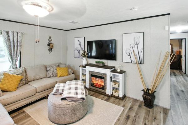 Tranquil Country Retreat Surrounded By Nature Home - Candy Cane Lane, Calhoun