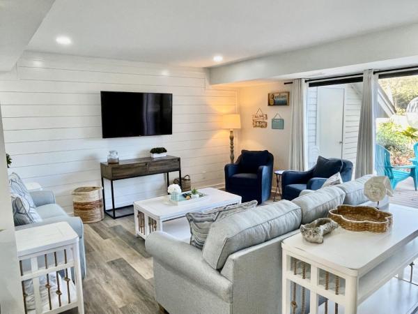 Inverness Villa On Golf Course With Pool & Tennis - Hilton Head Island, SC