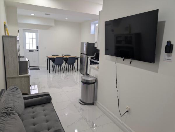 Modern Comfort - Minimal Style - Oceanside, NY