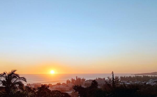 Appartement Le 14, Familial Spacieux Vue Mer Avec Parking - La Réunion