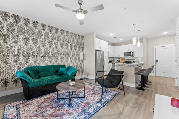 Pinnacle Apartments W Amenties By Heavenly Homes - United States