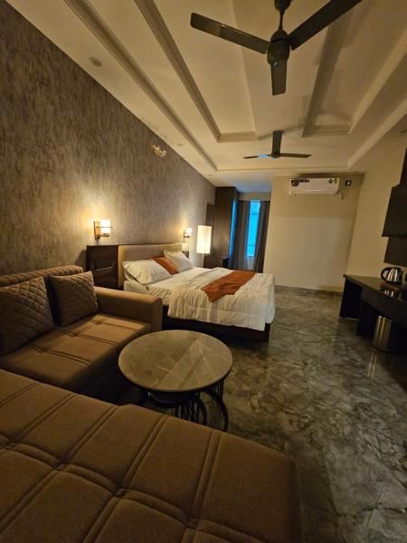 Hotel Cedara - Kathgodam