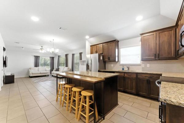 Luxury Home Mins To Jps & Medical City Fort Worth - Fort Worth, TX