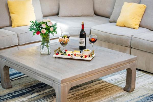 Stylish 4br Retreat With Pool - Comfort & Serenity - Clearwater, FL