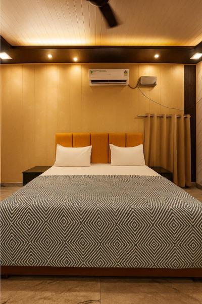 The Family Palace - Ayodhya