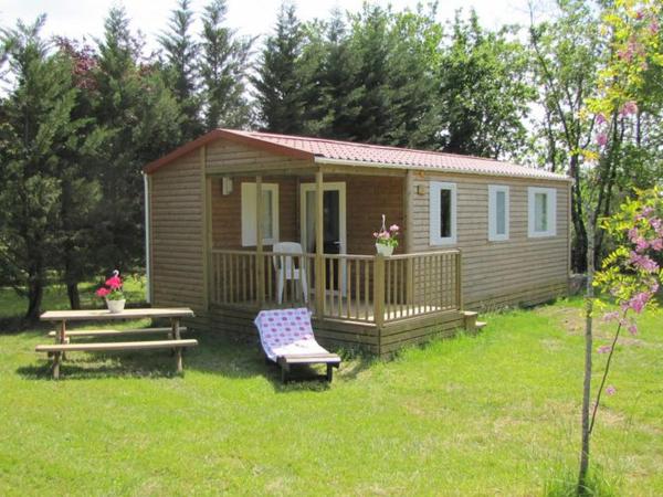 Mobil-home Spacieux 6 Personnes Avec Terrasse - Api-1-52-331 - Biron