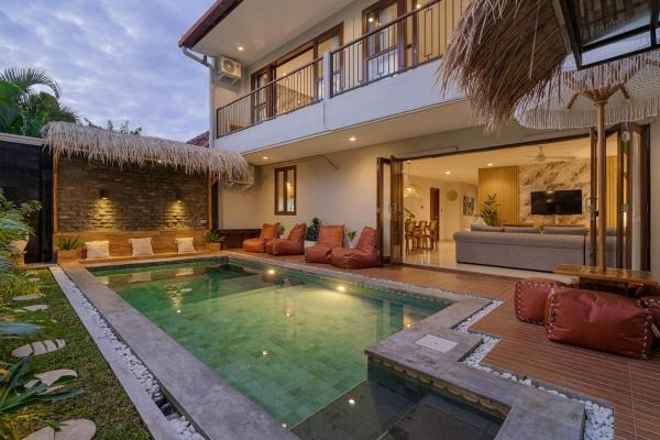5 Bedroom Beachside Villa Premium Brand New - Indonesia