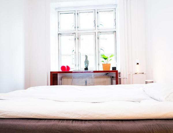 Explore Cph From A Stylish Central Apartment - Copenhague