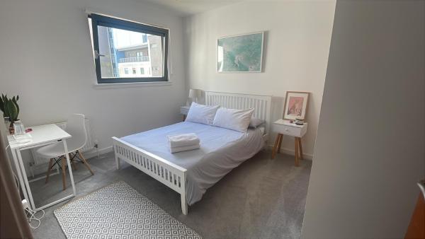 Cosy & Modern Stay By The Clyde - Glasgow