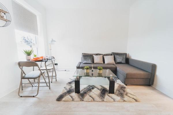 Spacious 1bhk With Free Parking In Lanarkshire - Strathaven