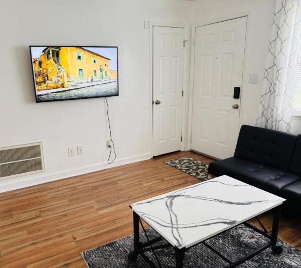 Dukehaven Near Northlake, Uptown, Route To Airport - Idlewild - Charlotte