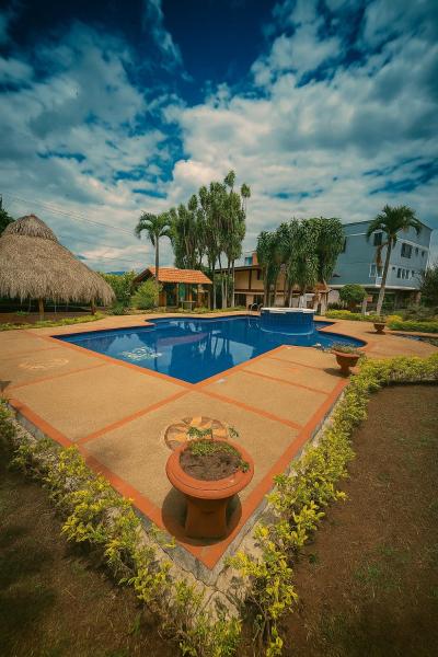 Hostal De Paris - La Tebaida