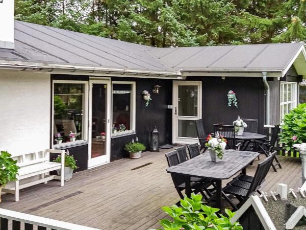 8 Person Holiday Home In Hals-by Traum - Hou