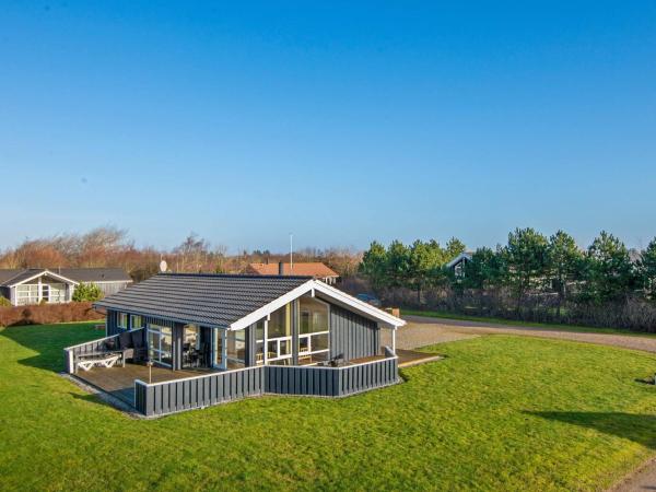6 Person Holiday Home In Tarm - Dinamarca