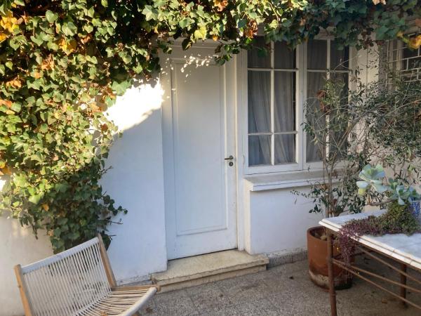Family Home With Beautiful Garden - Providencia