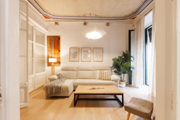Bravissimo Plaça Del Vi, Authentic Historic Apartment - Girona