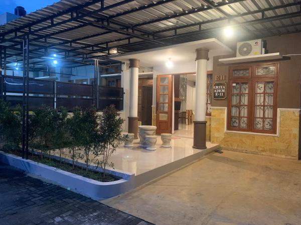 Griya Adem Royal Mansion - Yogyakarta