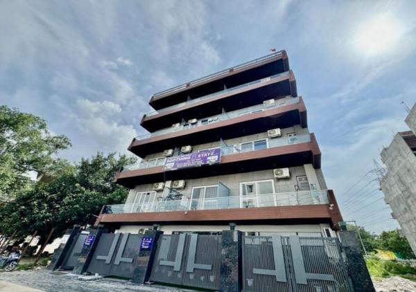 Soothing Stayz - Near Medanta The Medicity - Gurugram