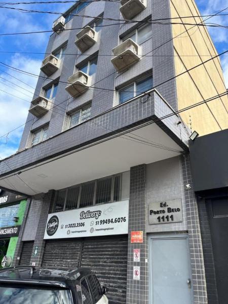 Apartamento Com Pátio Um Dormitório Próximo Do Sogipa - Porto Alegre